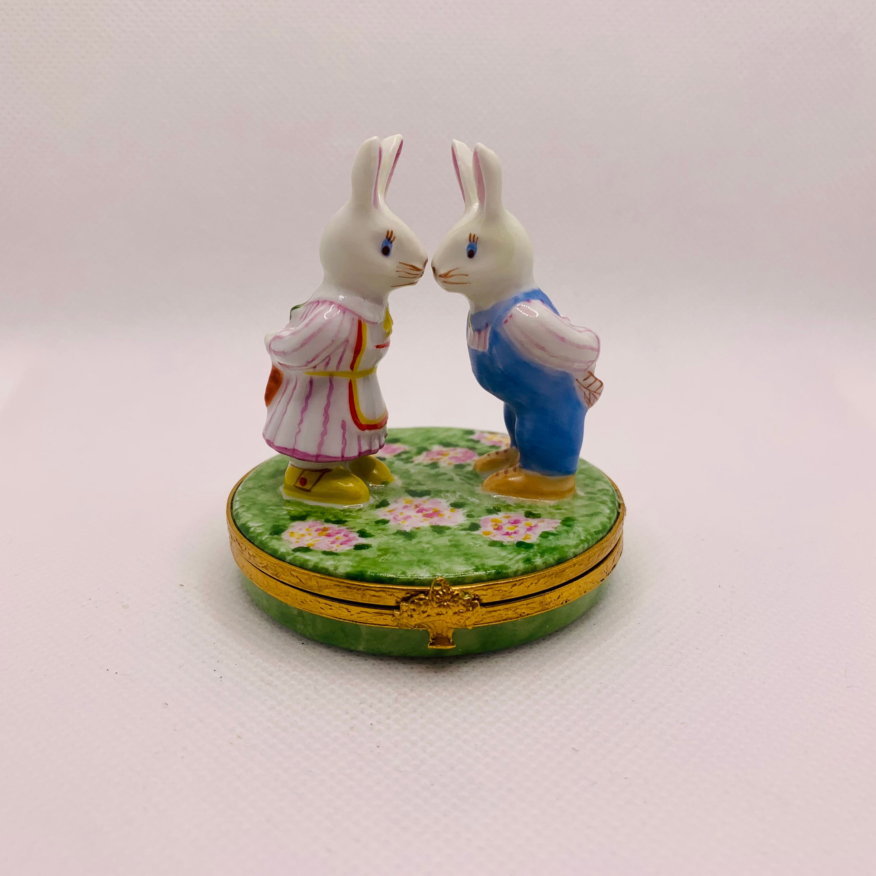 Adorable Courting KISSING BUNNIES Rabbits ARTORIA Limoges - Etsy