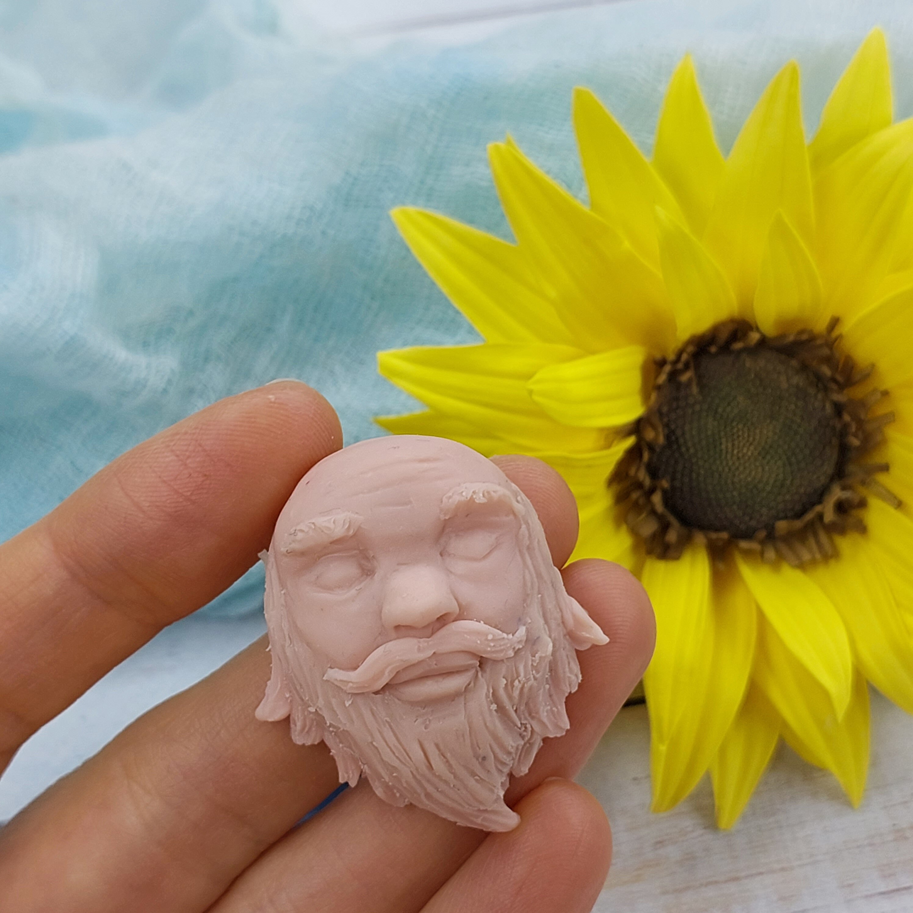 Silicone Mold Santa Face/ Man Face With Beard Size 3,5x4 Cm/1,4x1,6 ...