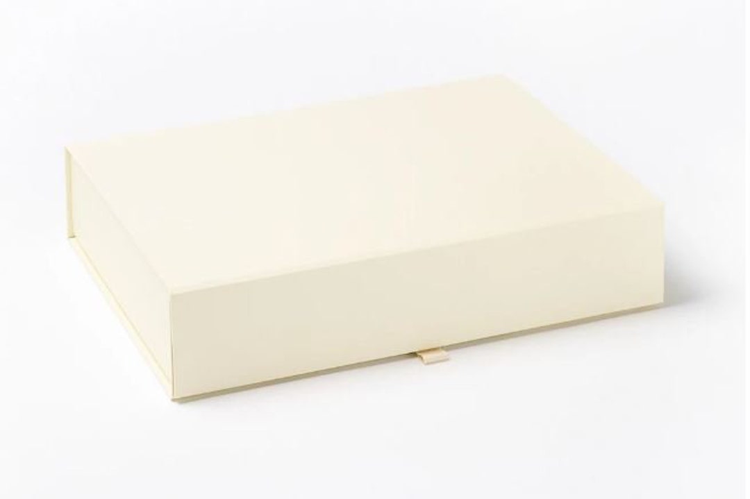 Large A4 Ivory Gift Box - Wedding Document Box - Photo Box ...