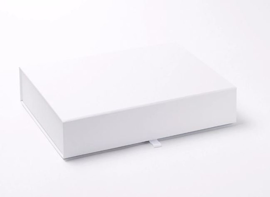 Large A4 White Gift Box - Wedding Document Box - Photo Box ...