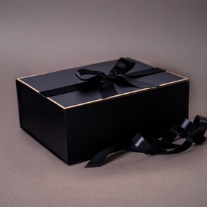 Luxury Large Gift Boxes With Gold Edge and Ribbon Bow - Eid Mubarak ...