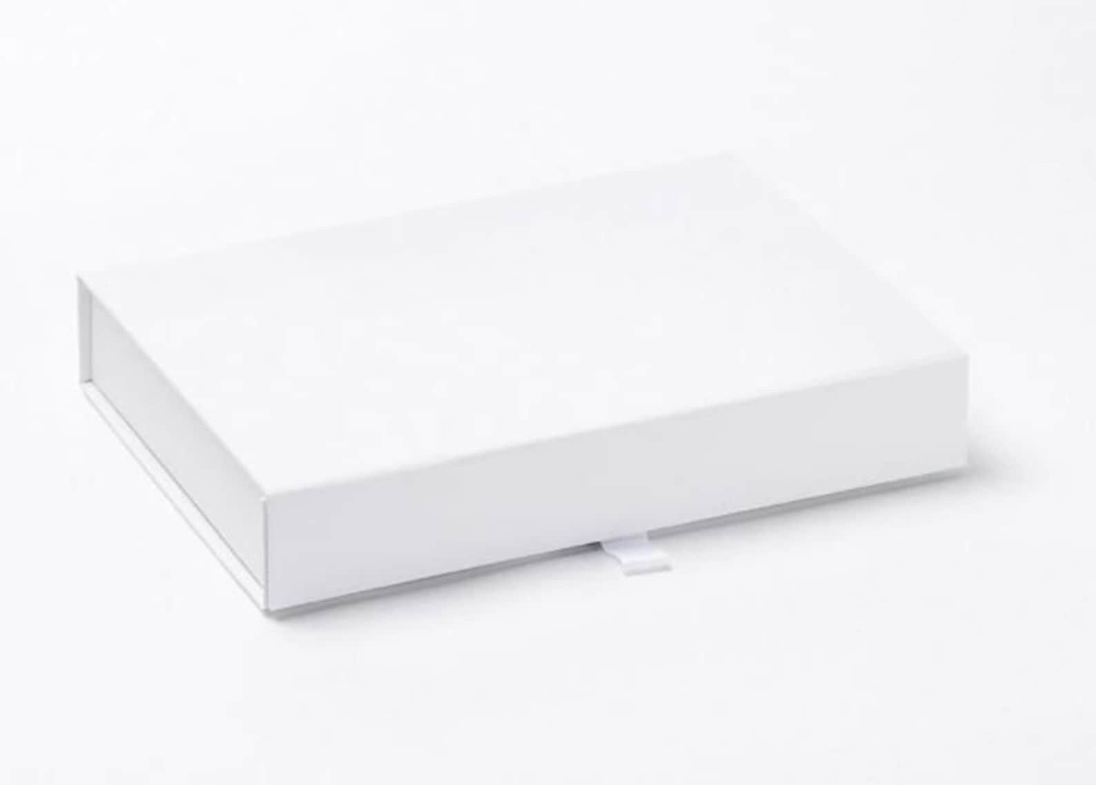 Medium A5 White Magnetic Gift Box - Presentation Box - Luxury Shallow ...