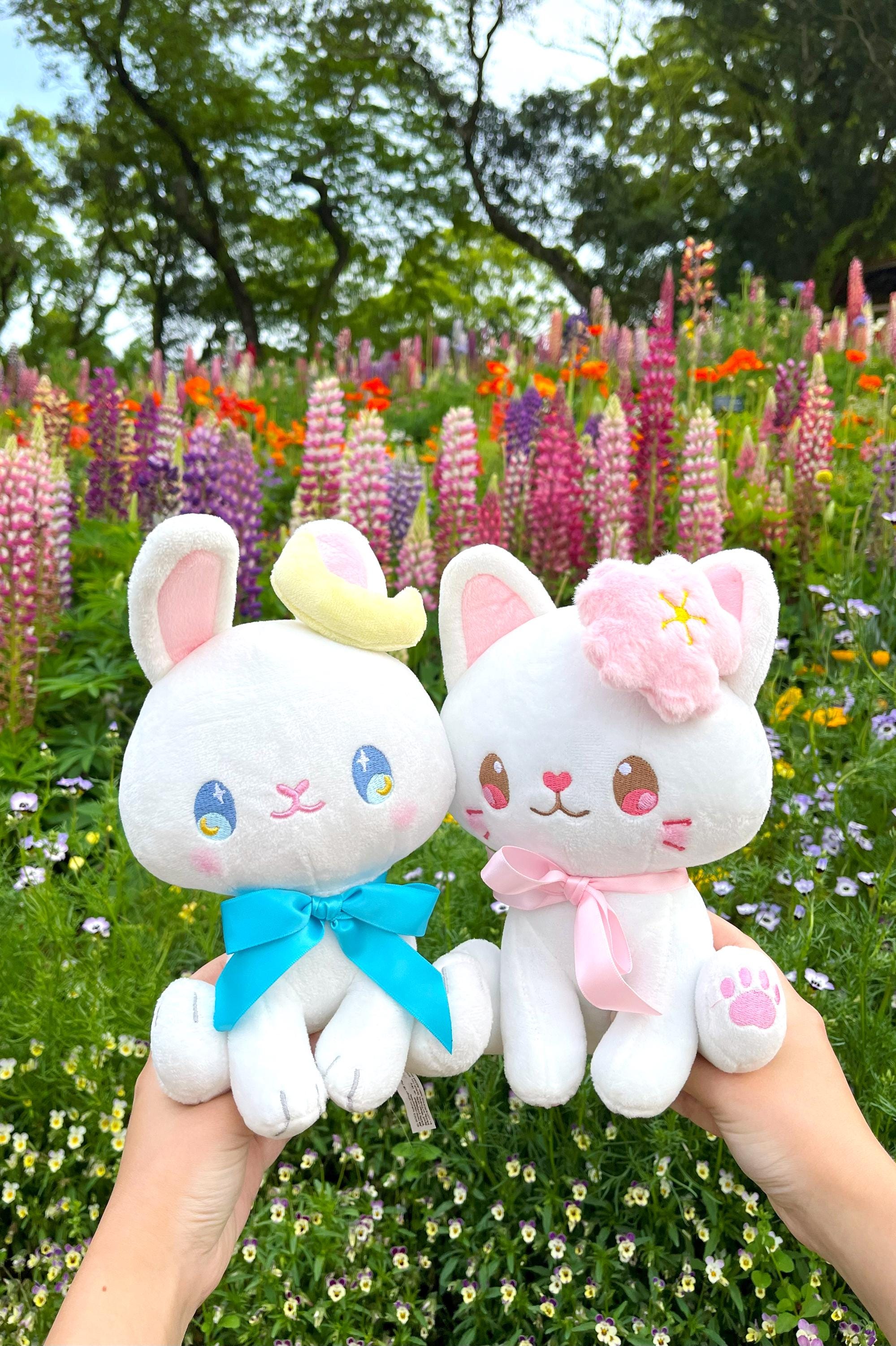 Hanami the Cat Plushie - Pon Plush With Magnetic Sakura Accessory ...