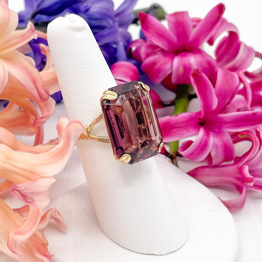 Avon Purple Rhinestone Gold Cocktail Ring Solitaire Rectangle Sz 8 ...