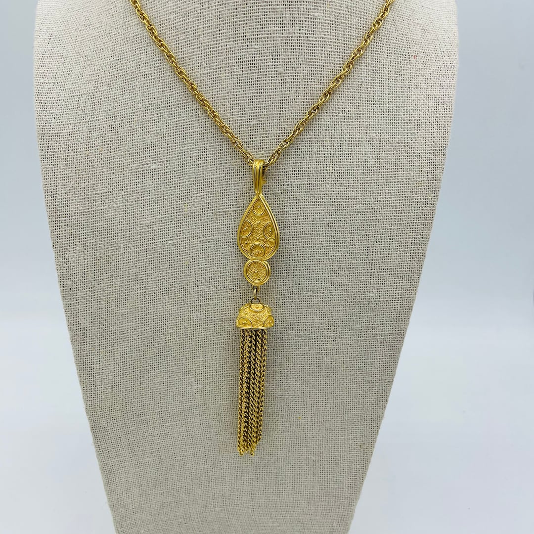 Trifari Gold Teardrop Scroll Tassel Fringe Pendant Necklace Vintage ...