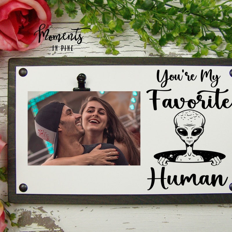 Alien Picture Frame - Etsy