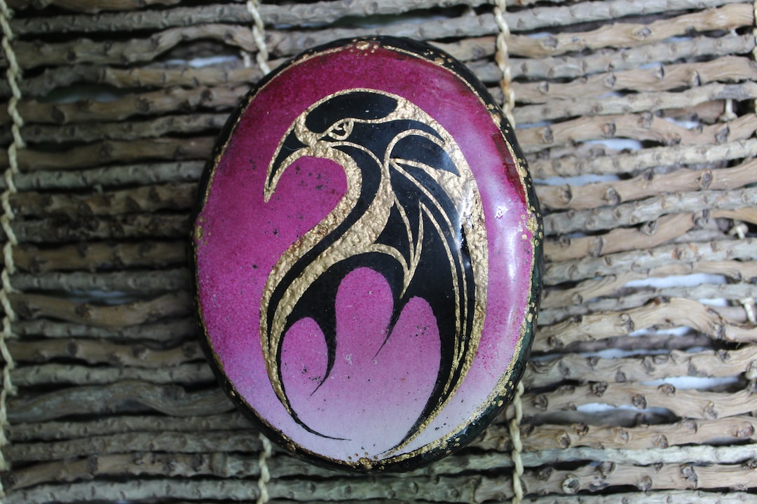 EAGLE BLACK HAWK Raven Rock, Hand Painted Stone, Birds of Prey Garden ...