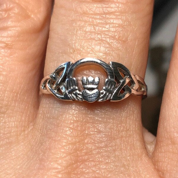 Irish Wedding Ring - Etsy