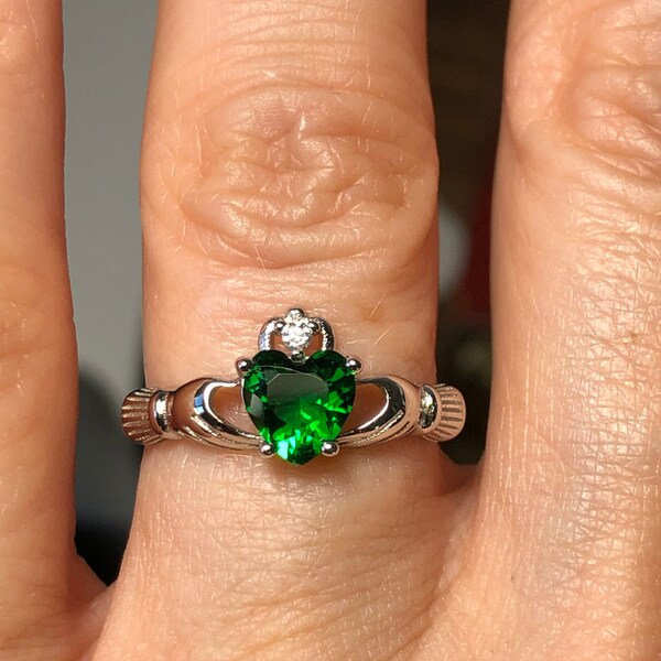Custom Claddagh Ring - Etsy