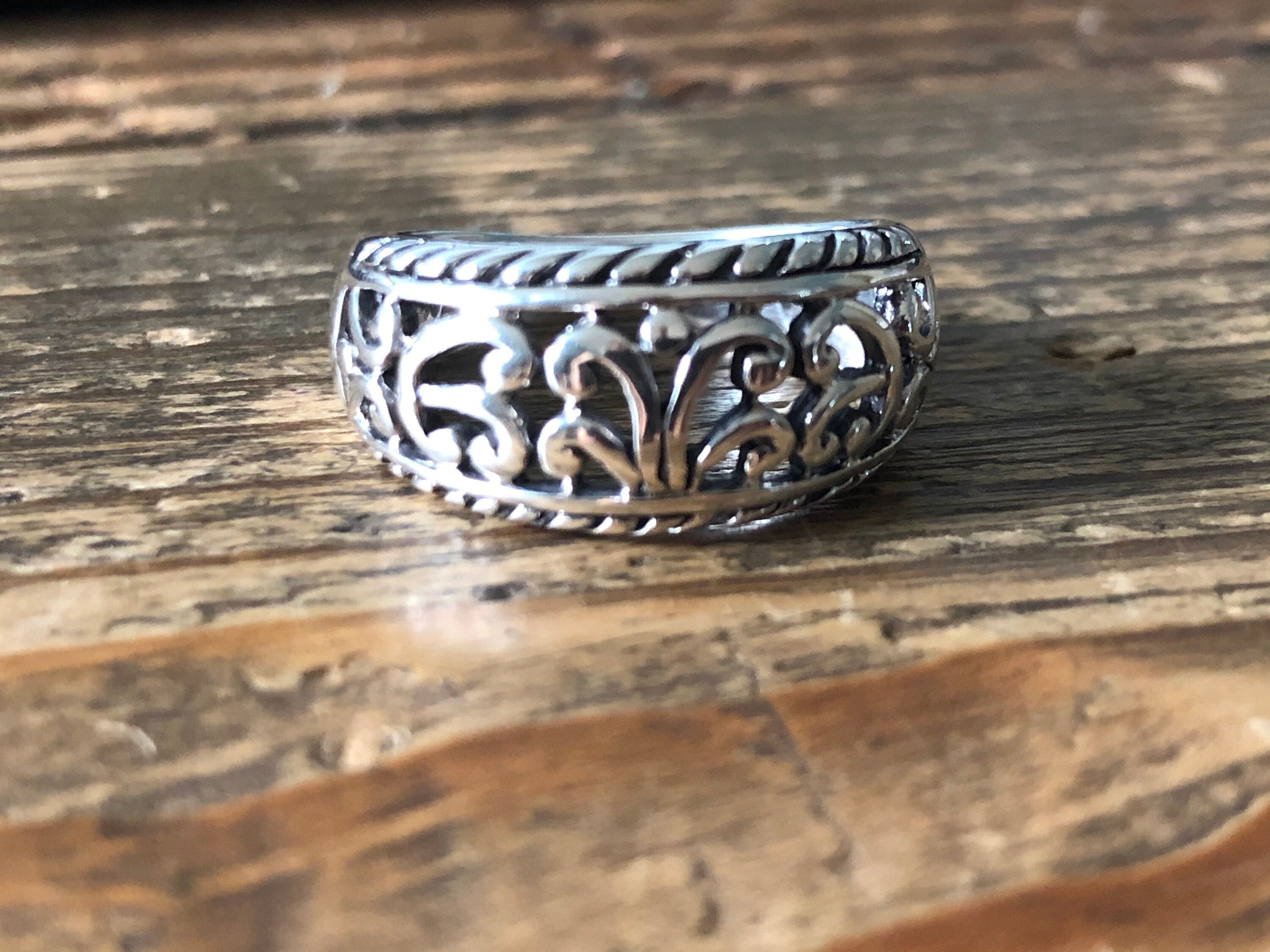 Vintage Style Italian Scroll Wedding Band - Etsy