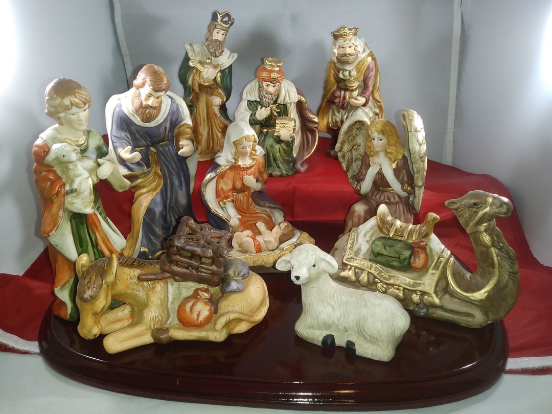1980's Vintage 15 Piece Nativity Set With Wood Base - Etsy