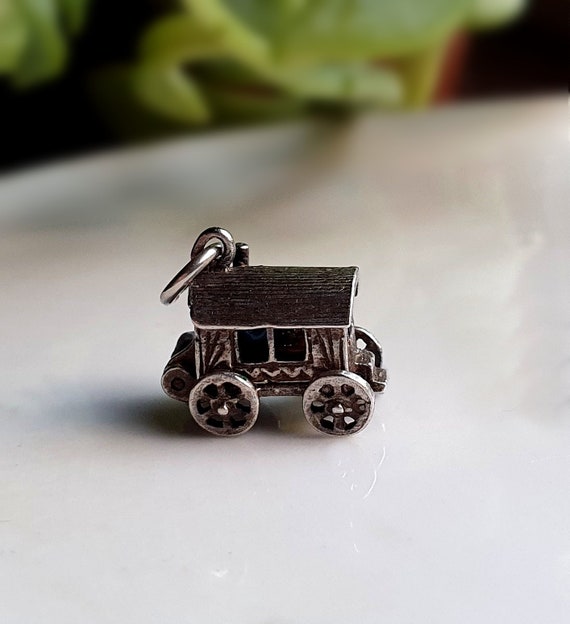 vintage silver gypsy caravan - Gem