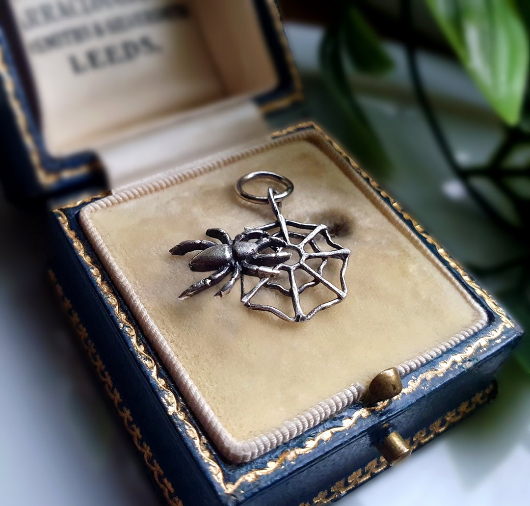UNUSUAL MOVING Vintage Silver Spider on Web Charm,spider MOVES Around ...