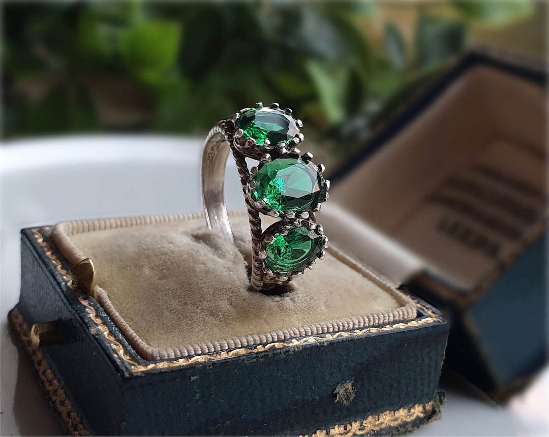 STUNNING IMPRESSIVE Vintage Sterling Silver Emerald Ring, A True ...
