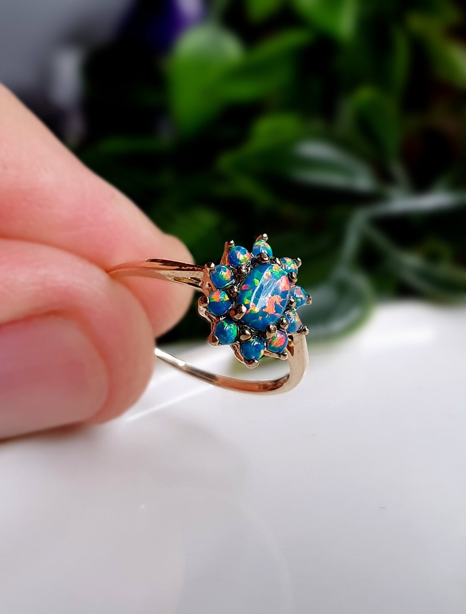 INCREDIBLY Pretty Vintage 9ct Gold Blue Fire Opal Cluster Ring, Vintage 9ct Gold Opal Ring ...