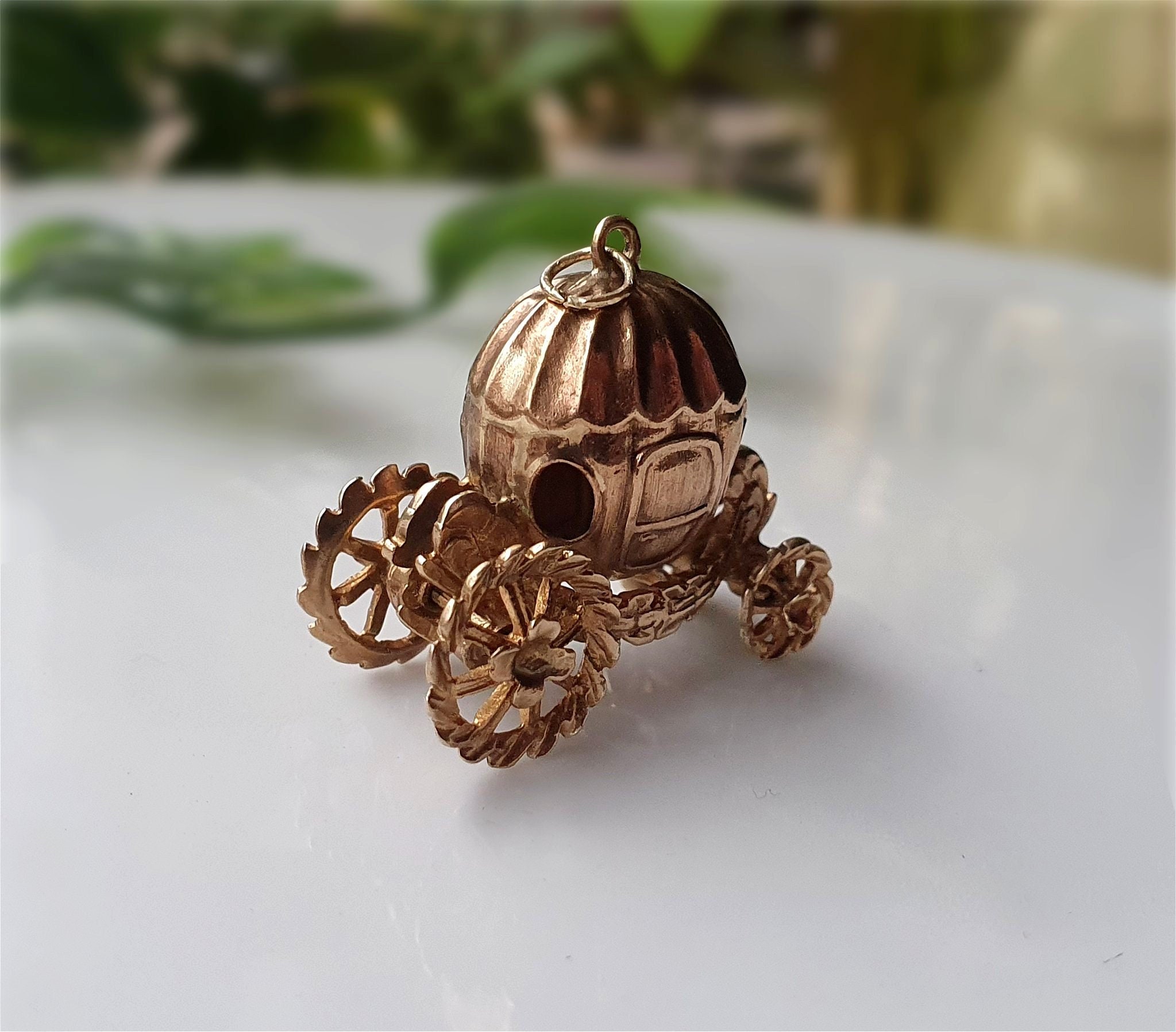 INCREDIBLY RARE 1965 Vintage 9ct Gold Royal Chariot Charm, One of the ...