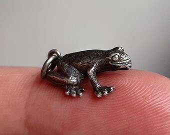 Sterling Silver Frog Charm - Etsy