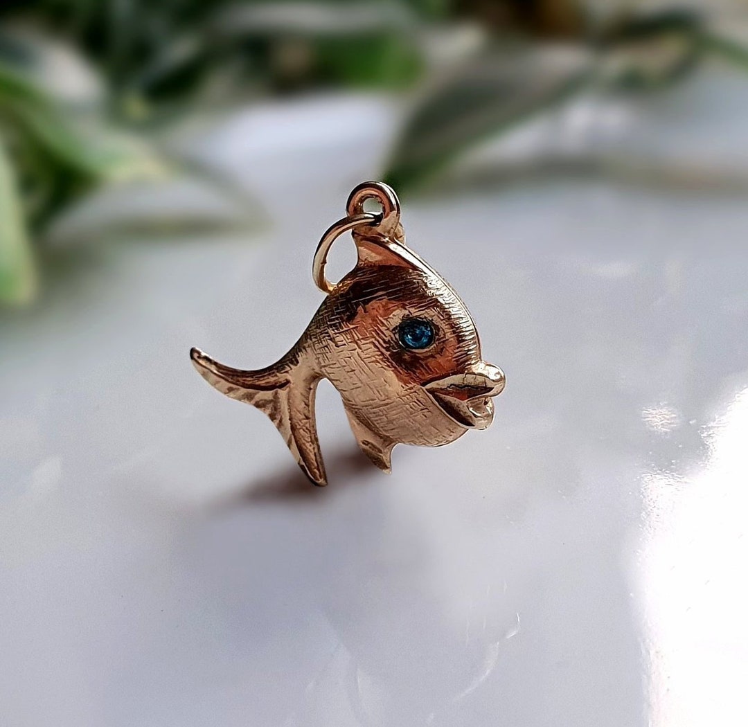 INCREDIBLY RARE 9ct Gold Happy Fish Charm, TRY Finding This Anywhere ...