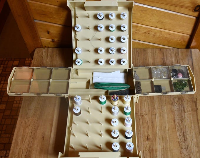 Vintage 1985 World Wide Media Hard Plastic Expandable Sewing Box ...