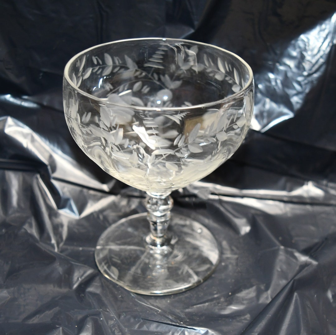 Vintage 1950's Crystal Claret Champagne Glasses. Genuine Etched Crystal ...