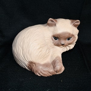 Vintage Ceramic / Plaster of Paris Hobbyist Piece (?) Cat / Kitten ...