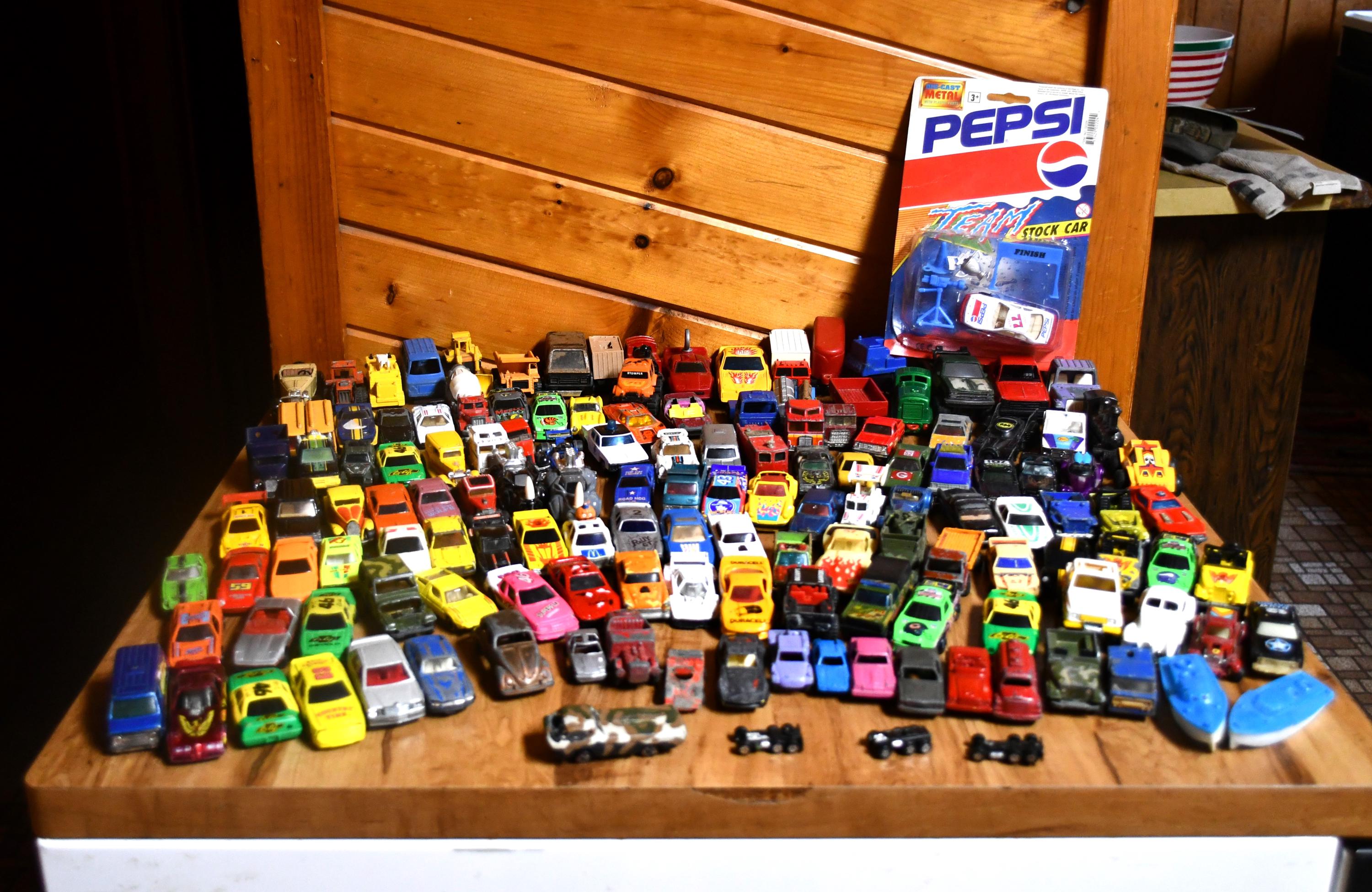 Lot of 154 Vintage Hot Wheels/matchbox/other Die Cast Cars - Lot ...