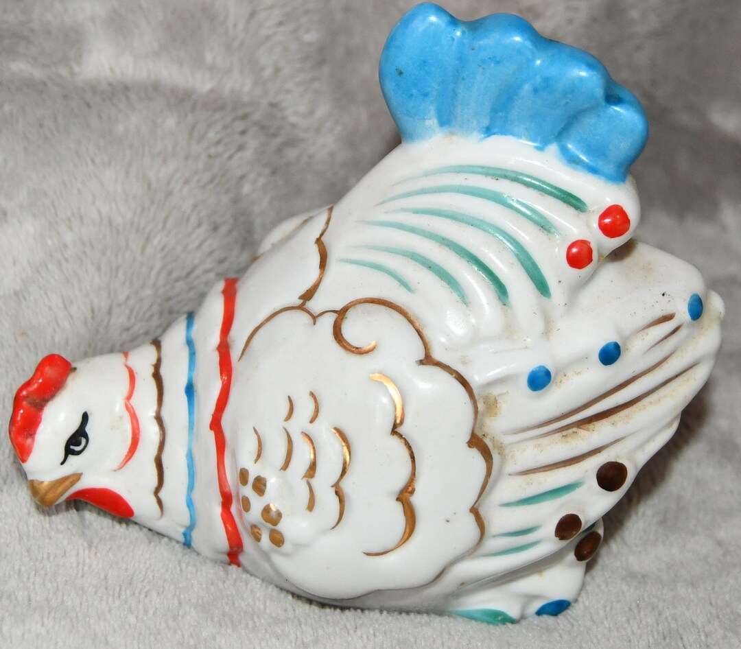 Vintage Lusterware (?) Ceramic / Porcelain - Chubby Chicken W/head Down ...
