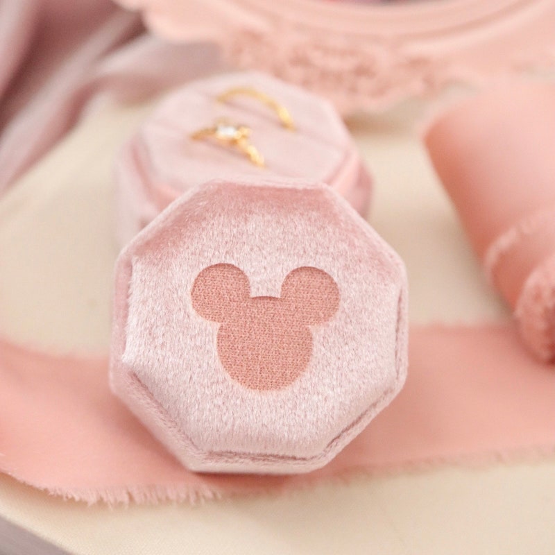 Vintage Minnie Mouse Ring - Etsy