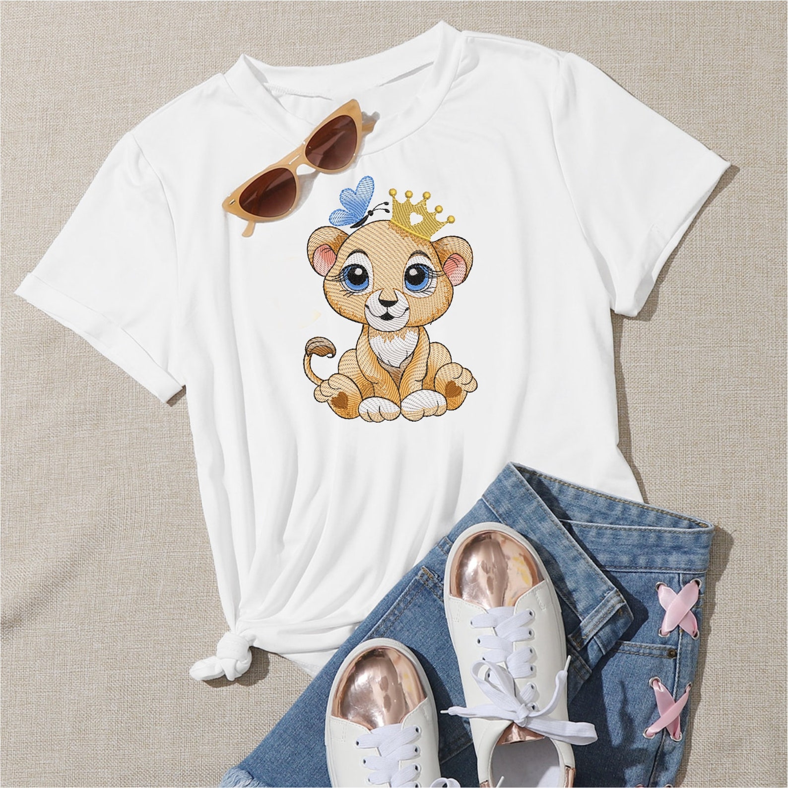 Baby Lion Machine Embroidery Design Lion King Crown 3 Sizes to - Etsy