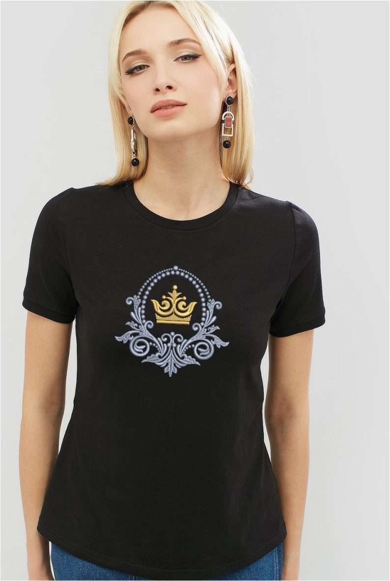 Crown Monogram Frame Machine Embroidery Design Set: Crown + Frame ...