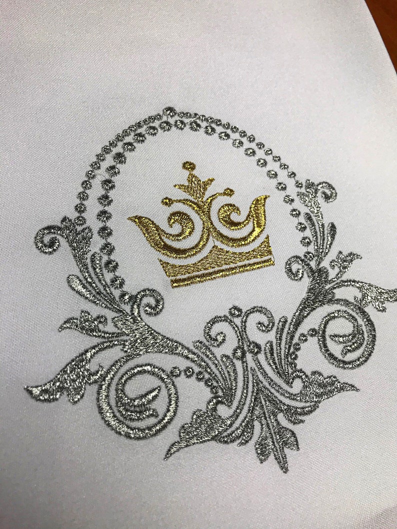 Crown Monogram Frame Machine Embroidery Design Set: Crown + Frame ...