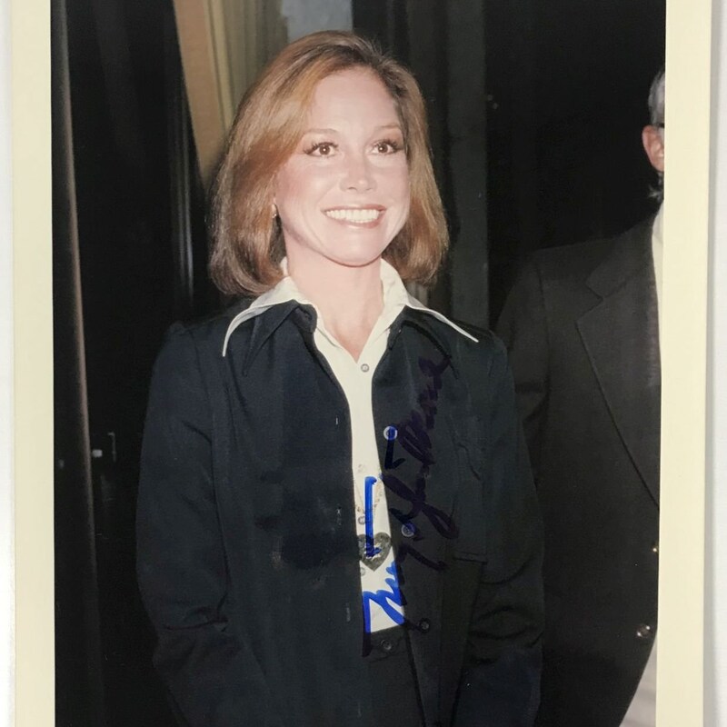 Mary Tyler Moore Autograph - Etsy