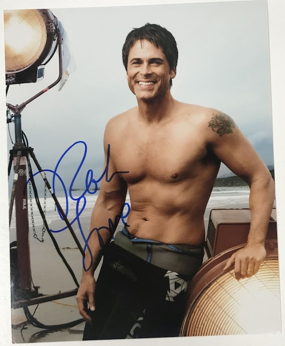 Rob Lowe Signed Autographed Glossy 8x10 Photo COA Matching - Etsy