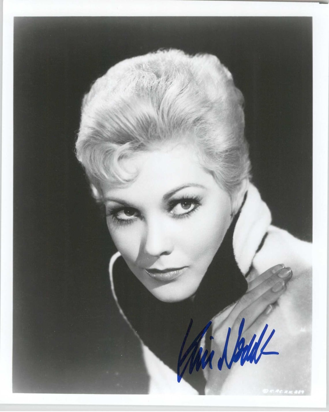 Kim Novak Signed Autographed Glossy 8x10 Photo COA Matching - Etsy