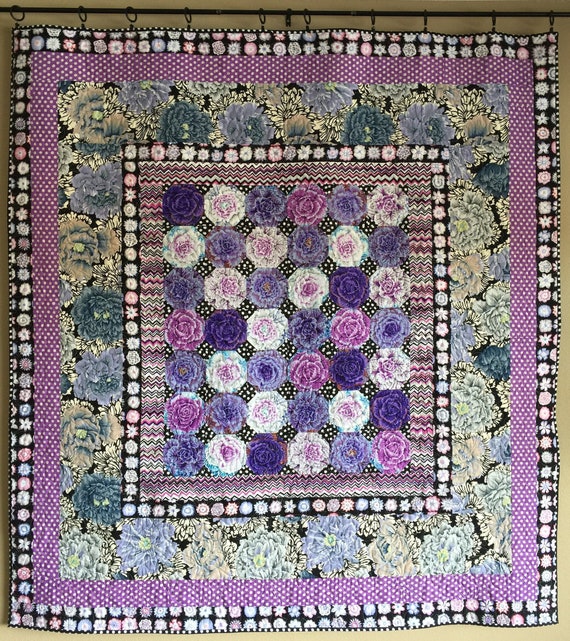 Burst of Flowers Quilted Wallhanging/throw | Etsy