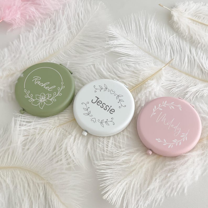 Personalized Compact Mirror/ Gifts for Bridesmaid Proposal & Best ...