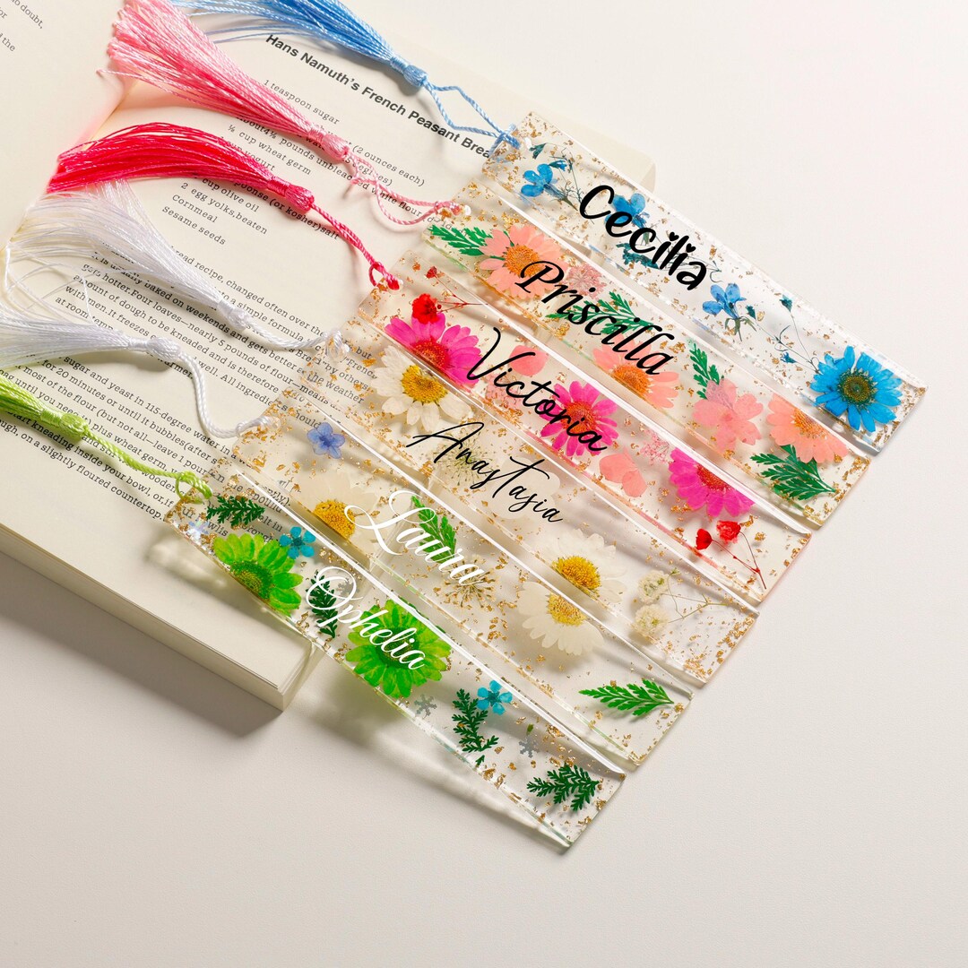Personalized Pressed Flower Bookmark for Women/ Custom Resin Bookmark ...