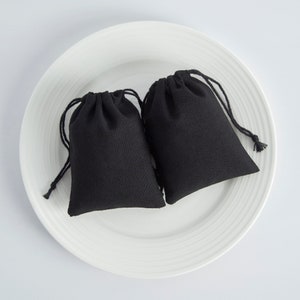 50pcs Black Cotton Pouch Drawstring Bags Jewelry Package Bag Gift Favor ...