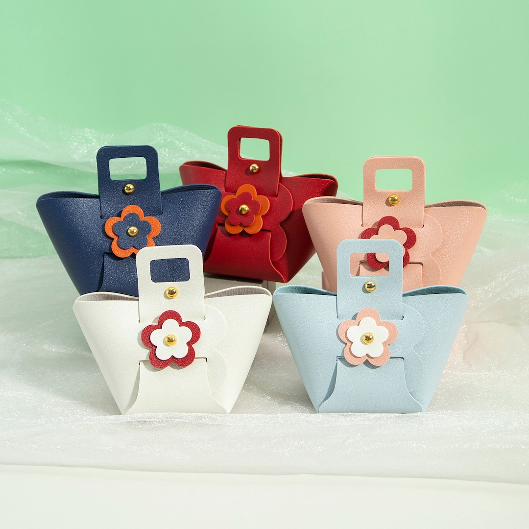 NO LOGO Leather Candy Cosmetics Gift Packaging Bag Party Favor Gift Bag ...