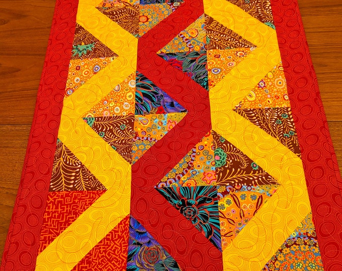 Zig Zag Red & Yellow Table Runner - Etsy