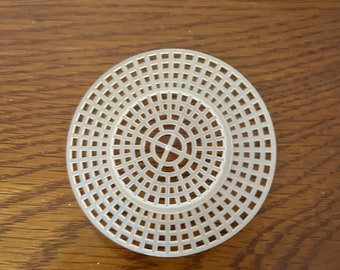 Round Plastic Canvas With Raised Center, 3, 60 Pcs Bulk Packaging - Etsy