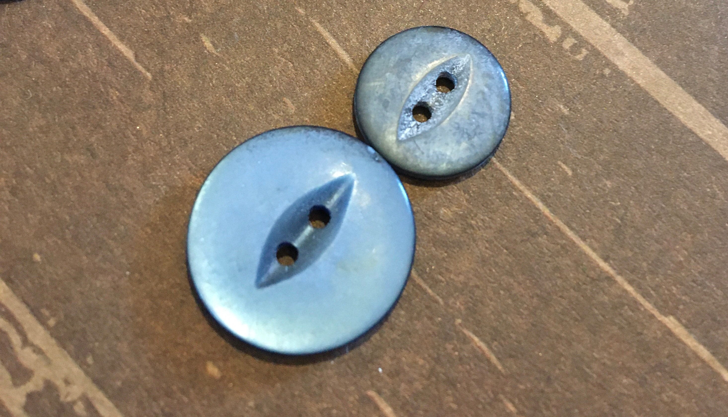 6 X Vintage Metallic Blue Fish Eye Buttons. 13mm & 19mm. - Etsy