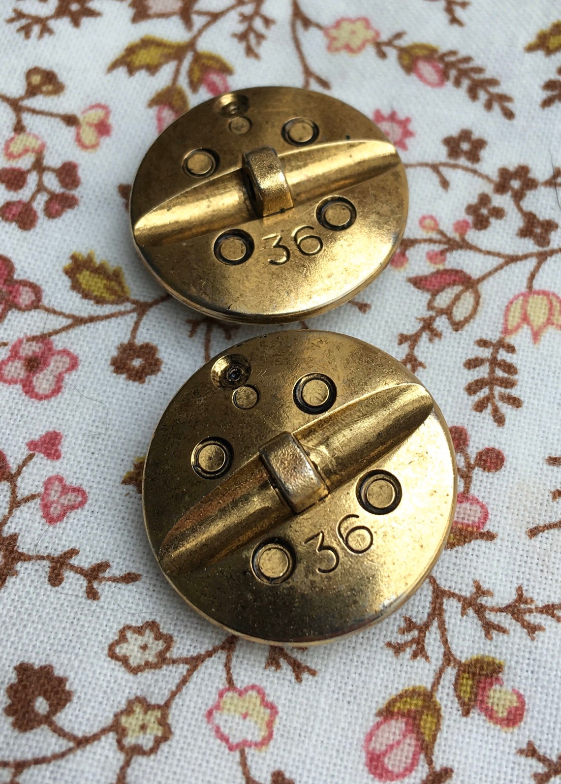 Pair of Vintage Gold Toned Metallic Look Knotted Rope Buttons. | Etsy