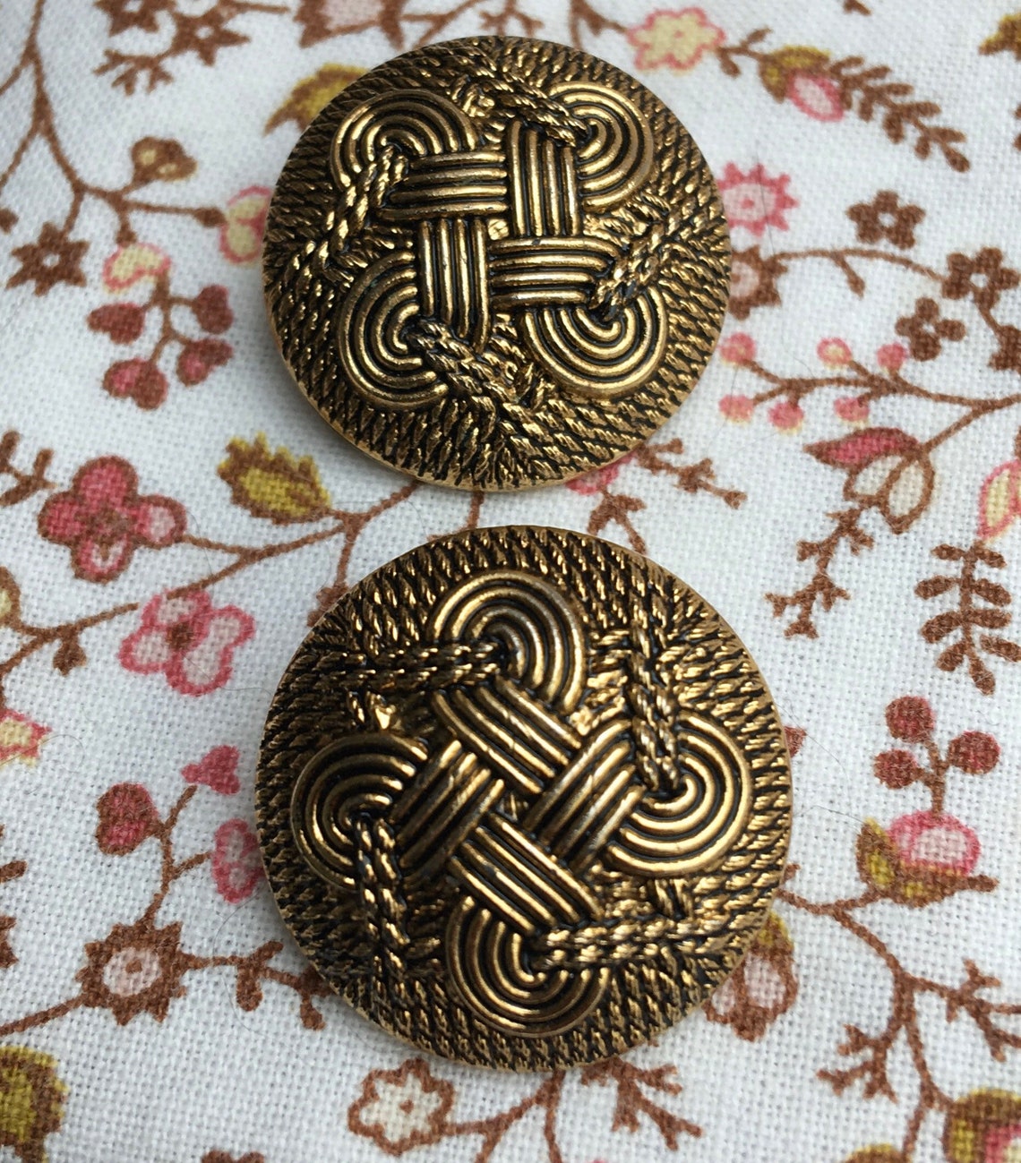 Pair of Vintage Gold Toned Metallic Look Knotted Rope Buttons. - Etsy