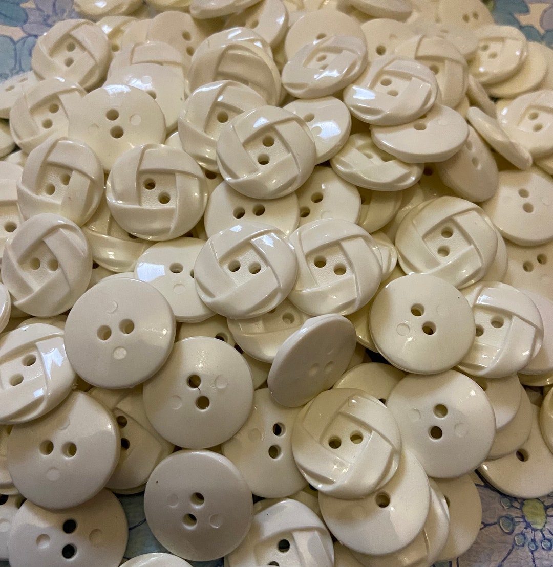 6 X New Vintage White Lattice Buttons. 21mm. - Etsy