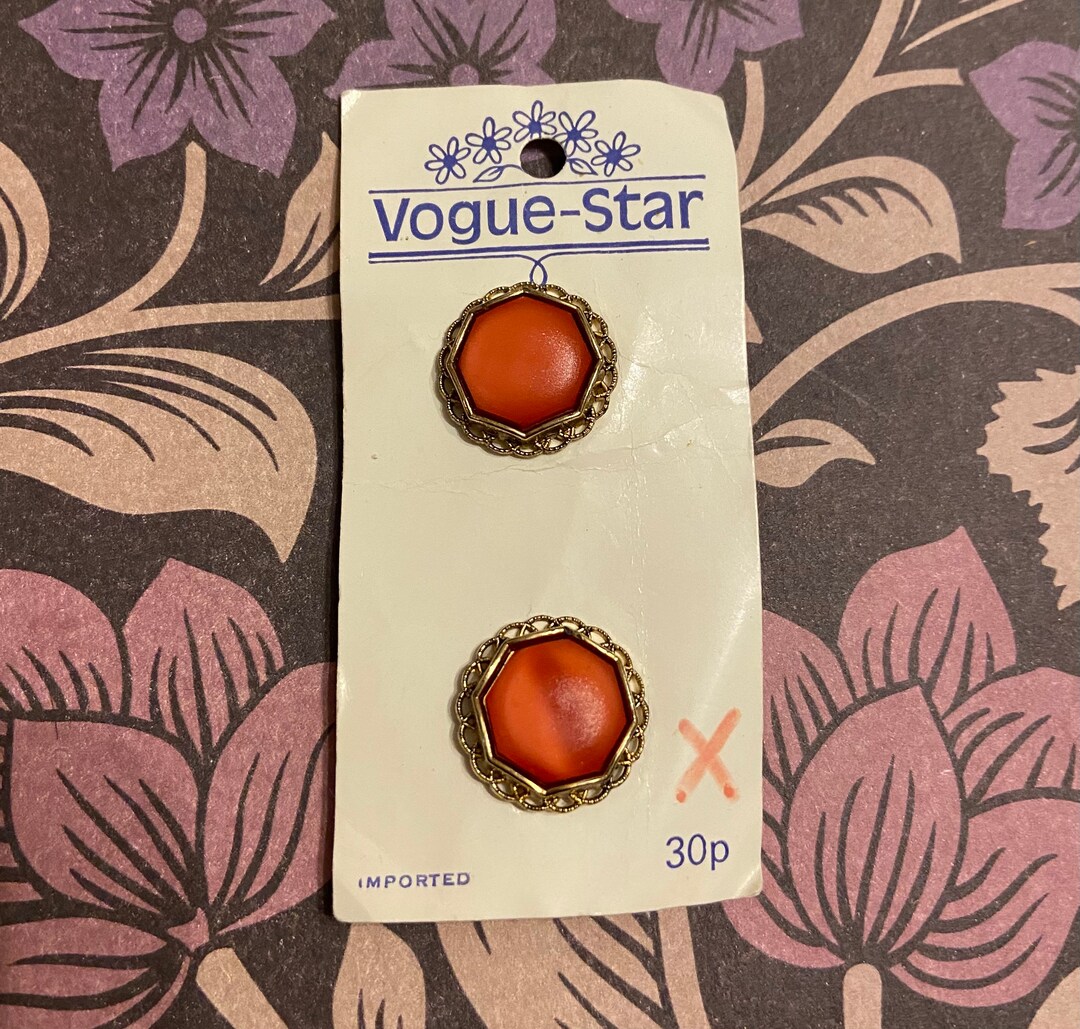 2 X Vintage Vogue Star Red and Gold Ornate Buttons. 18mm. - Etsy