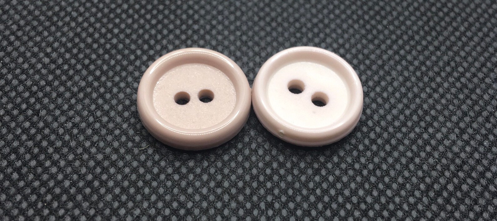 8 X Vintage Dark Beige / Light Beige Buttons. 16mm. - Etsy