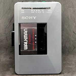 Early 90S SONY Walkman Cassette Player With AM/FM Radio & Belt Clip - Etsy