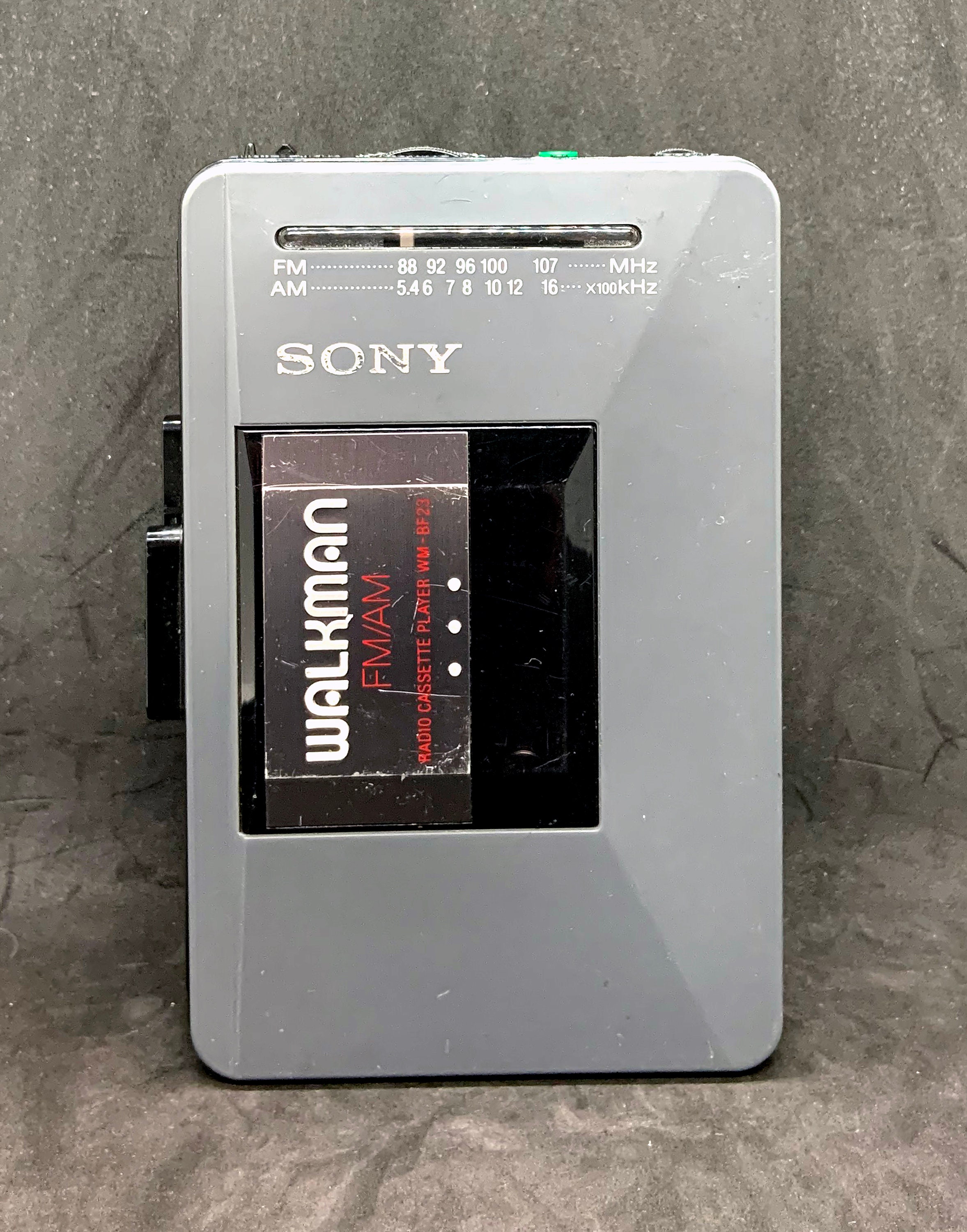 Early 90S SONY Walkman Cassette Player With AM/FM Radio & Belt Clip - Etsy