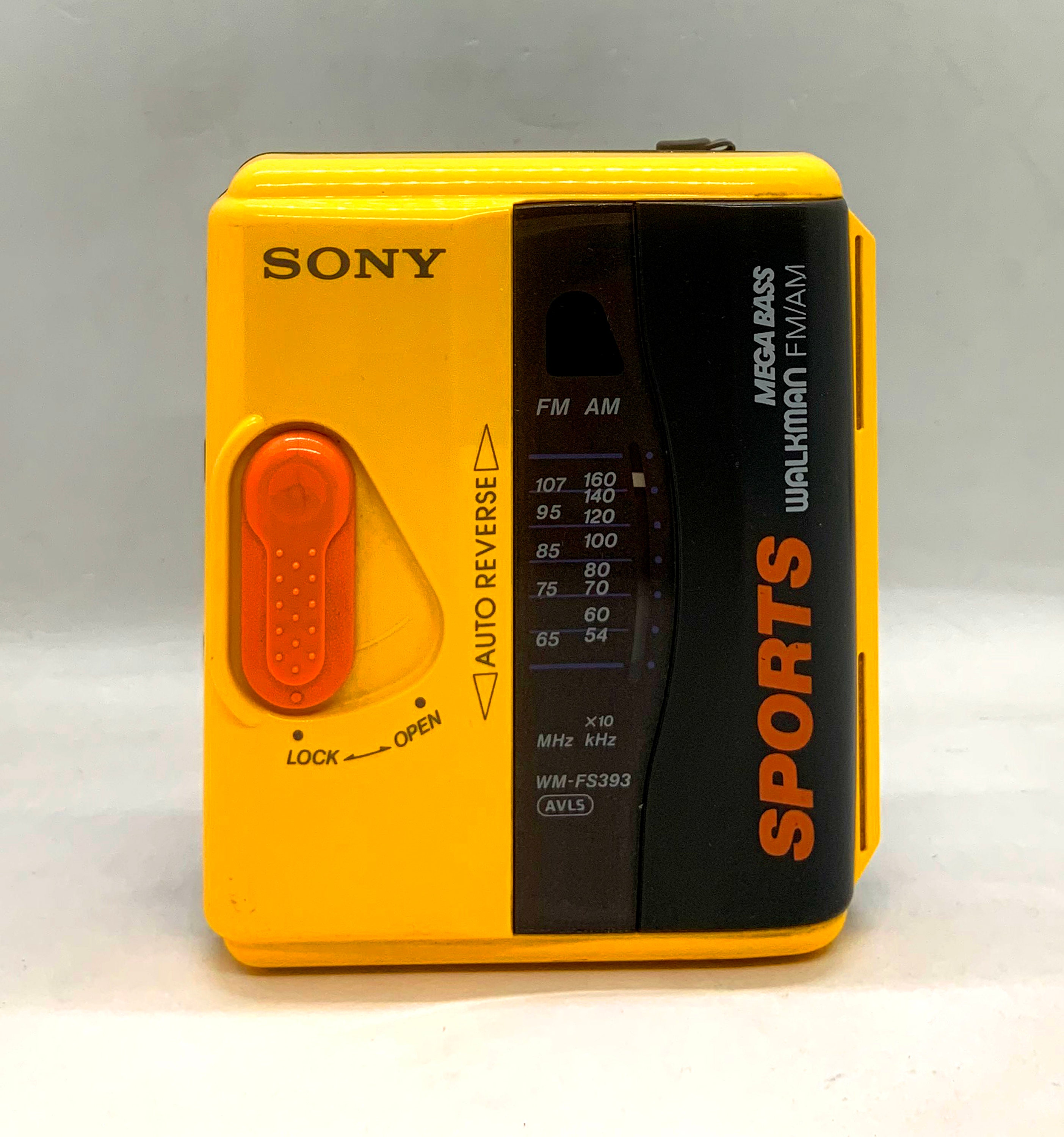 90s Sony Sports Walkman Cassette Player With Belt Clip , Auto Reverse ...
